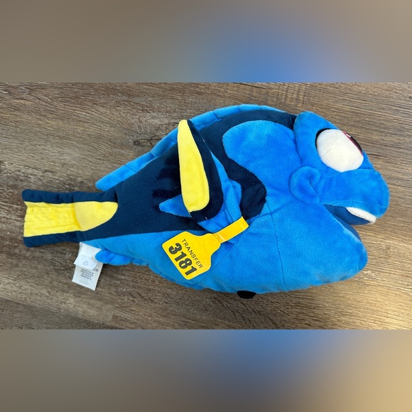 Disney | Toys | Disney Store Finding Nemo Dory Stuffed Animal Plush 7 ...
